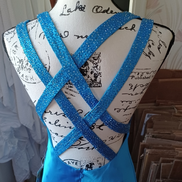 Niki Lavis | Dresses | Niki Livas Prom Dressevening Gown | Poshmark